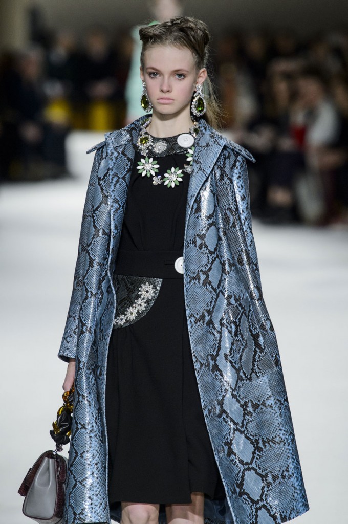 Miu Miu Celebrates the Opening of Tokyo Flagship Store with a Runway ...